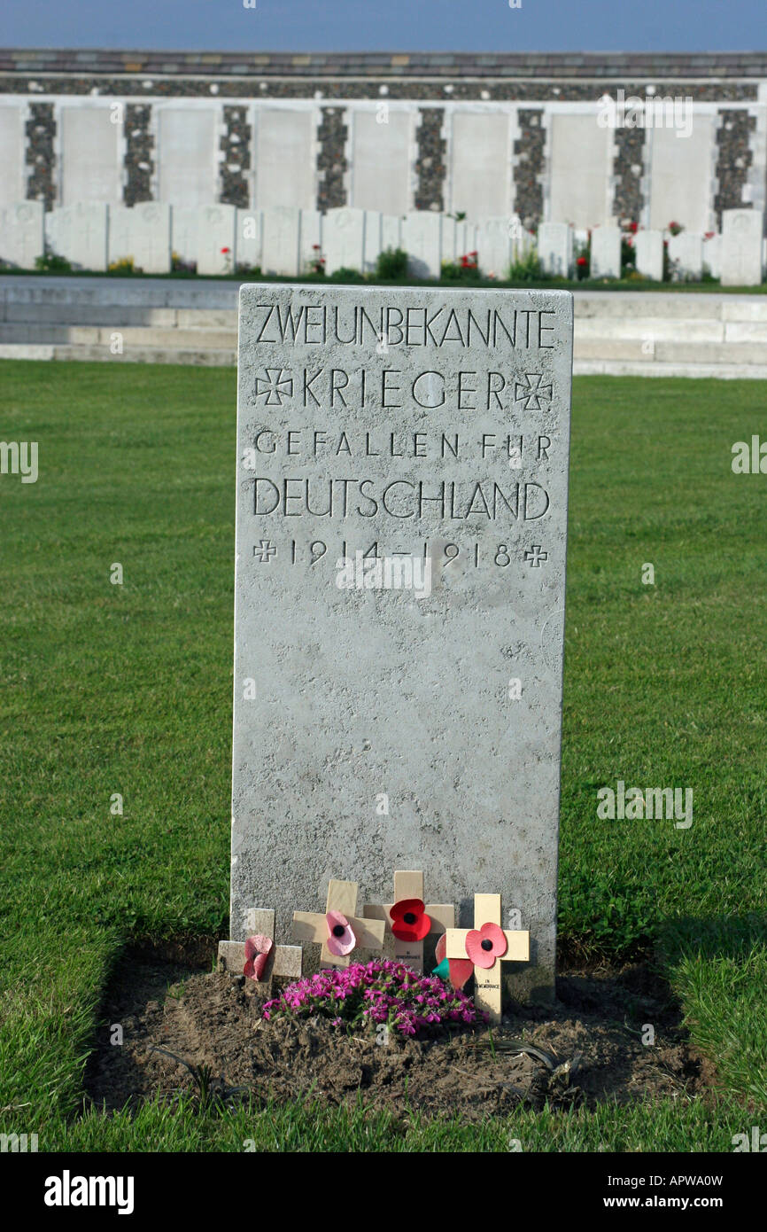 German soldiers grave tyne cot hi-res stock photography and images - Alamy