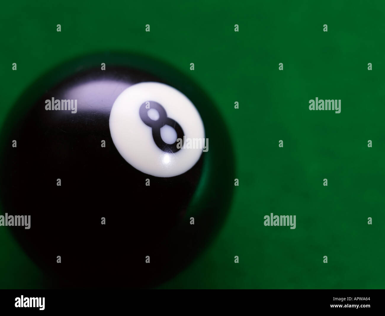 eight ball on pool table Stock Photo - Alamy