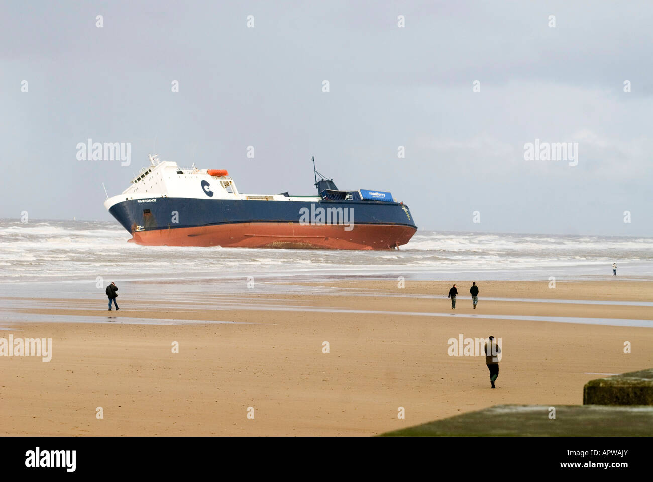 Grounded ferry Riverdance on cleveleys beach Stock Photo - Alamy