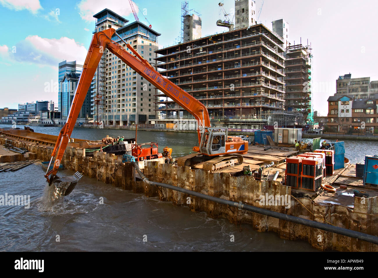 Construction canary wharf east hi-res stock photography and images - Alamy
