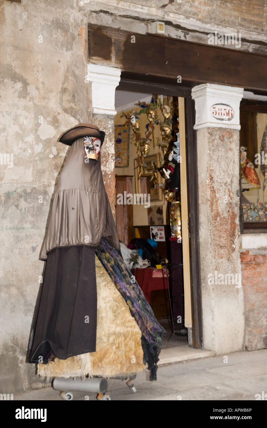Carnival model outside a shop in Venice during the Carnival, Italy ...