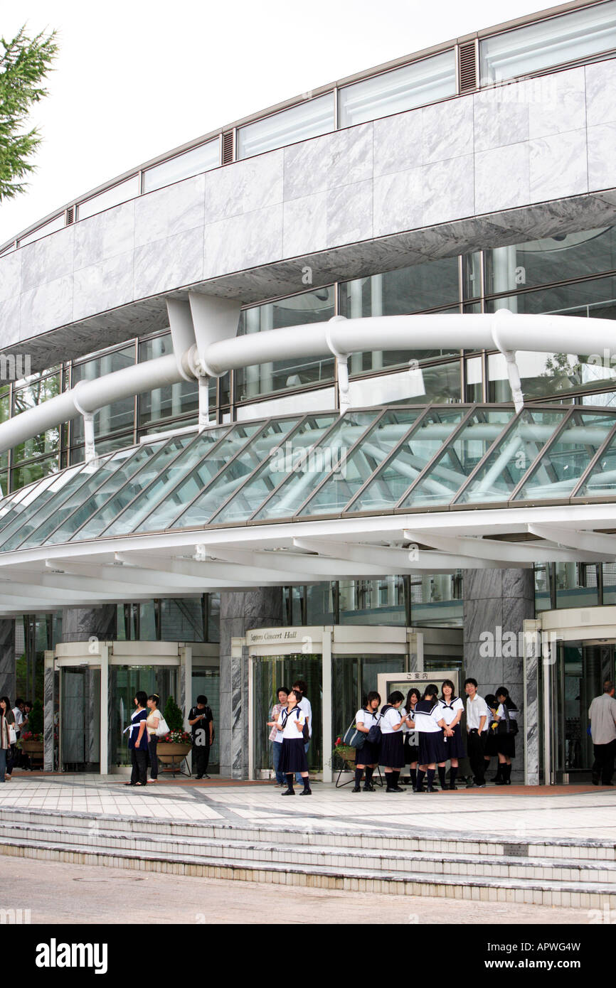 Group of school students in Nakajima Park Sapporo Japan Stock Photo - Alamy