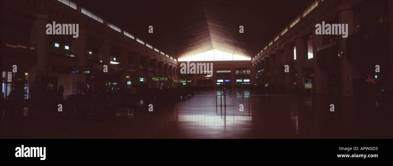 Check in hall hi-res stock photography and images - Alamy