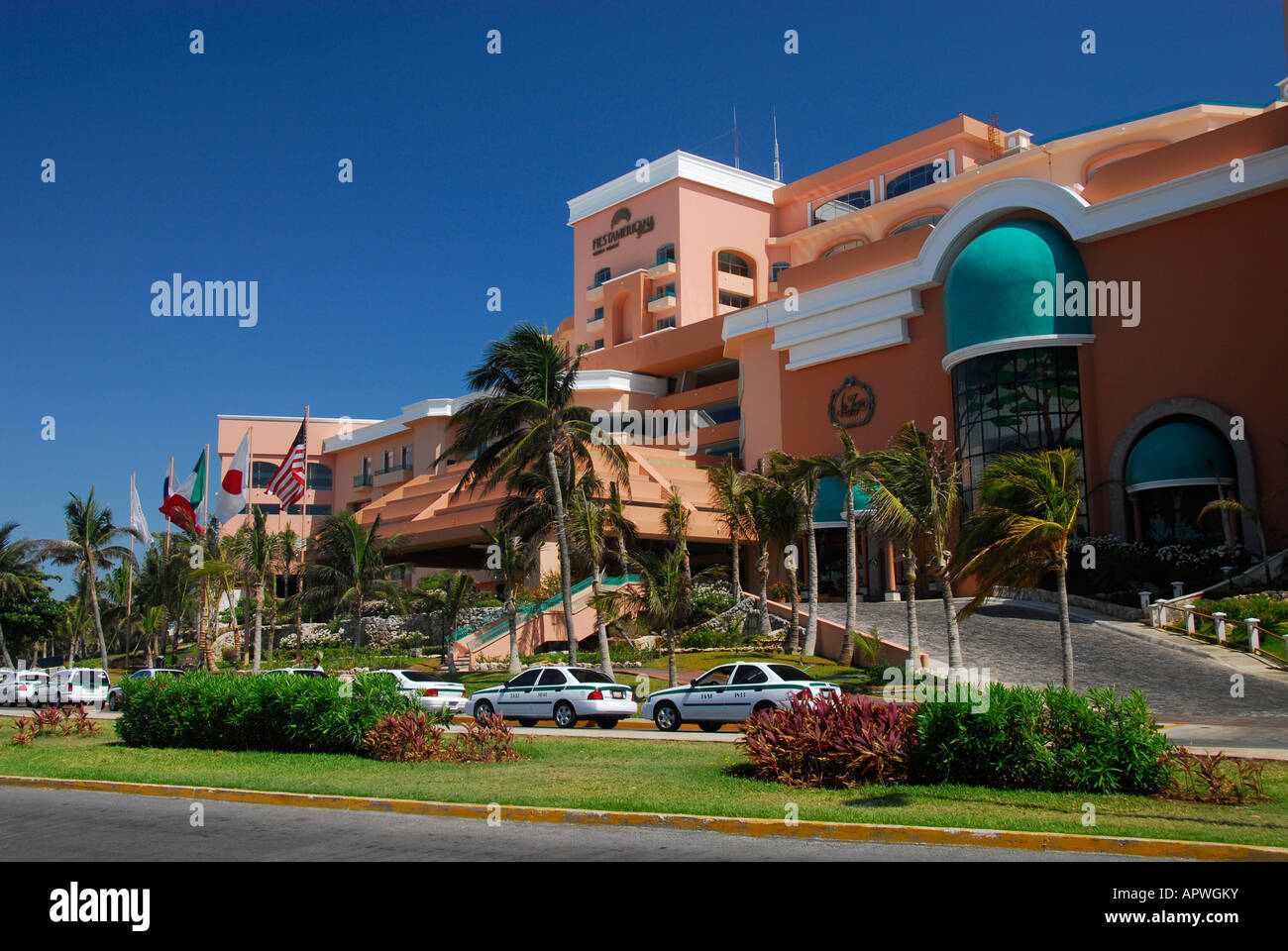 Tourist resort in Cancun, Quintana Roo State, Mexico, North America ...