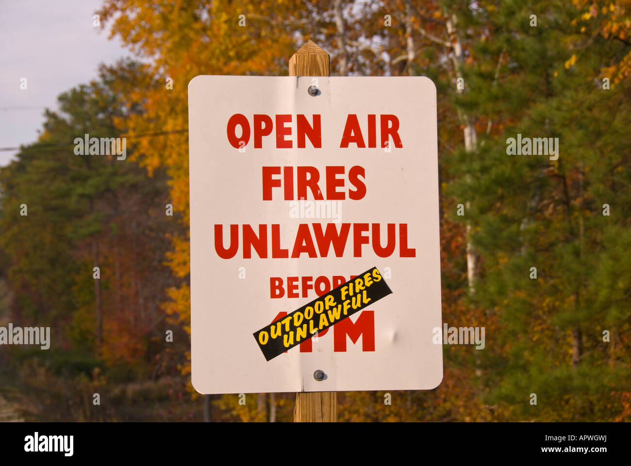 summer hot weather drought drougth warning sign open air fires unlawful ...