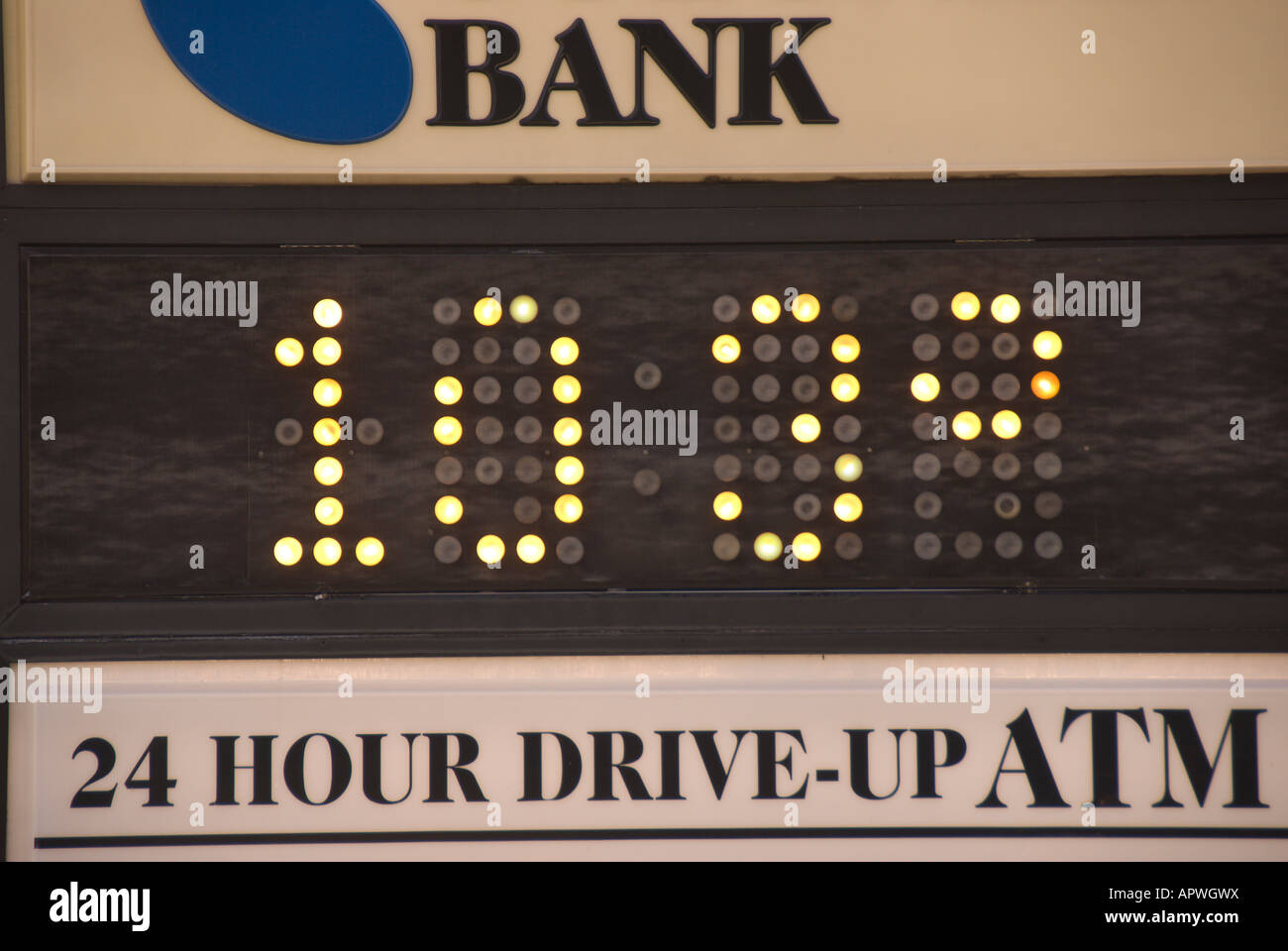 103 F, 39 degrees C, bank sign global warming global warming, hot ...