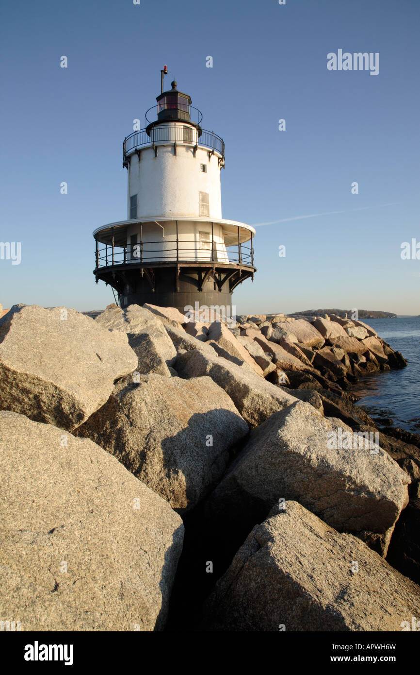 Spring Point Ledge Light at Fort Preble during the winter months ...