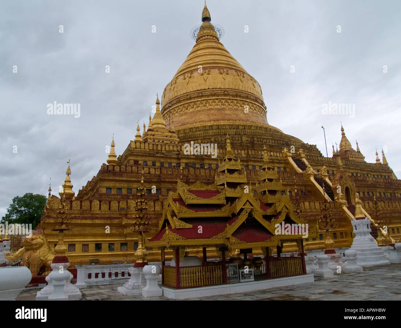 full view of beautiful Shwezigon Paya temple in Bagan Myanmar Stock ...