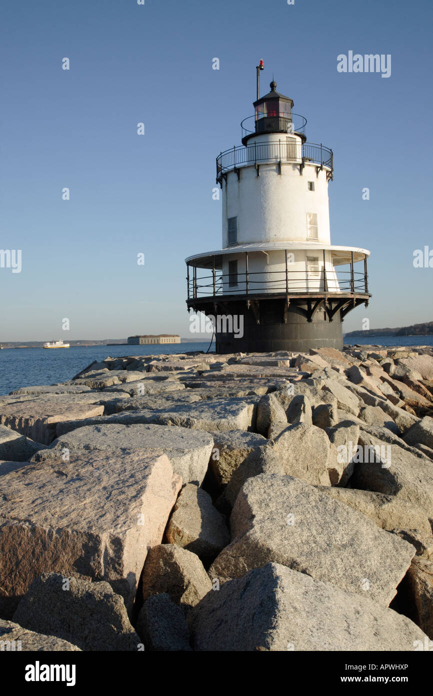 Spring Point Ledge Light at Fort Preble during the winter months ...