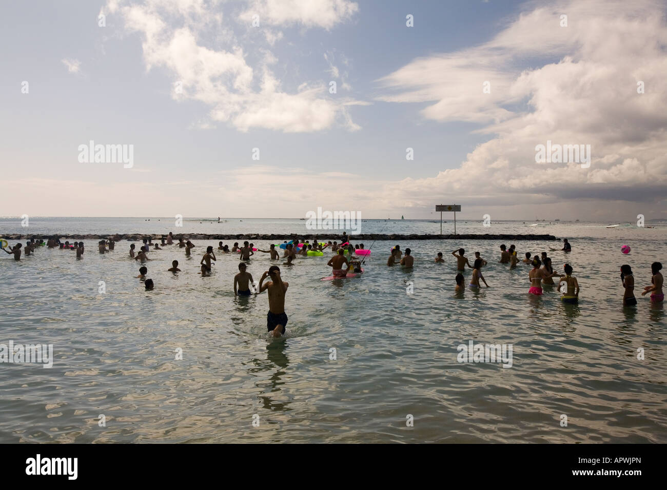 Waikiki Beach Crowd High Resolution Stock Photography and Images - Alamy