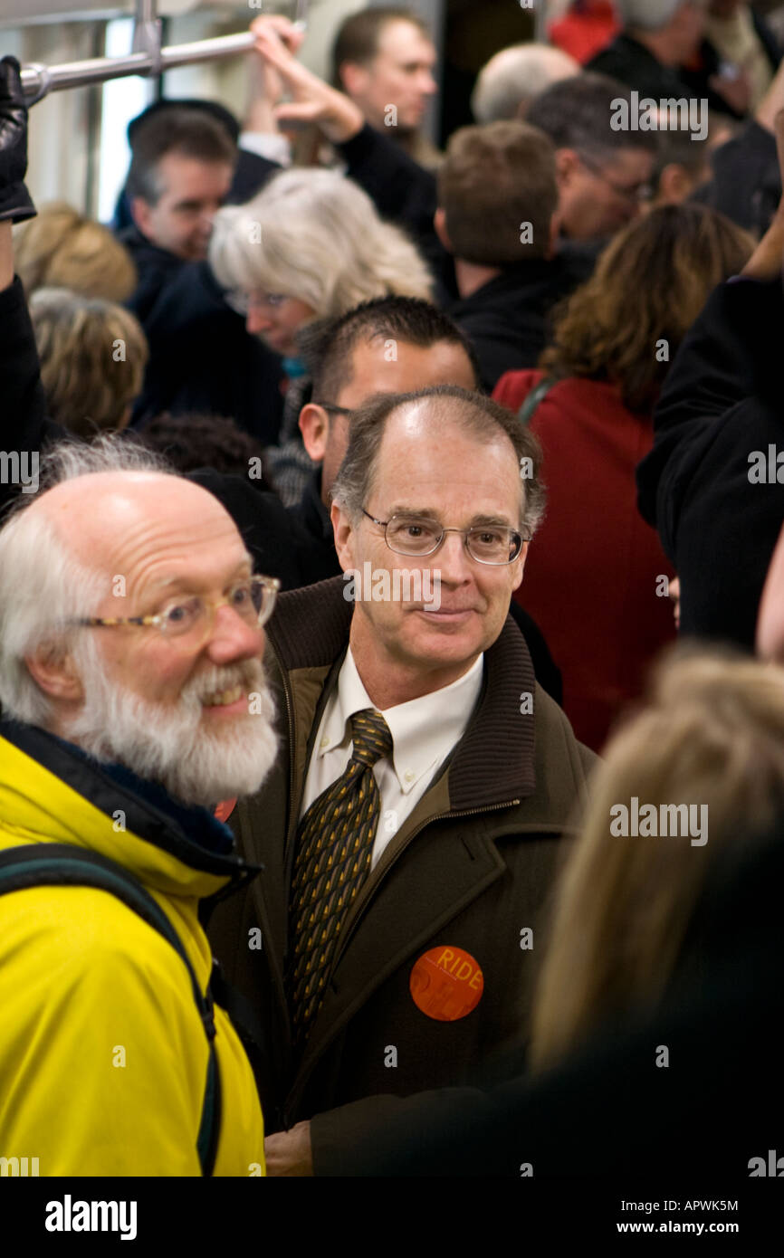 South lake union trolley hi-res stock photography and images - Alamy