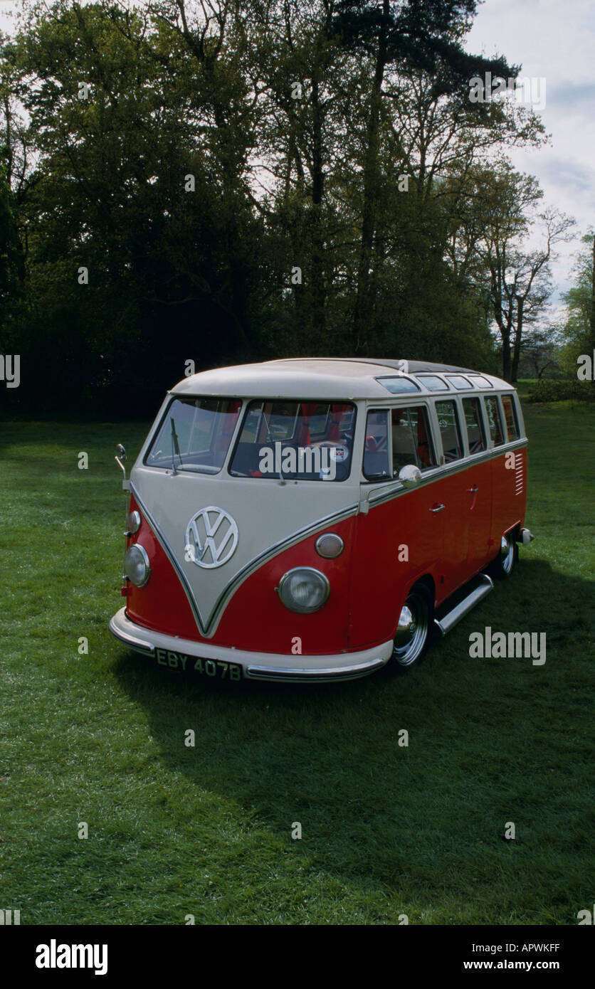 Volkswagen kombi split window camper van hi-res stock photography and ...