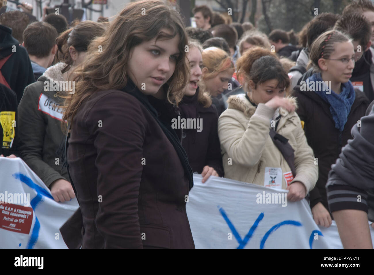 French female students paris hi-res stock photography and images - Alamy