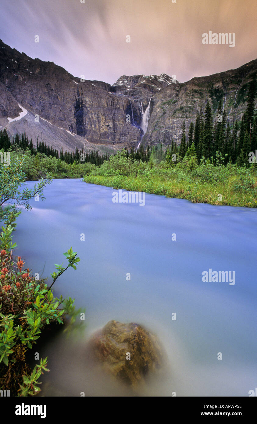 Rockwall waterfall hi-res stock photography and images - Alamy