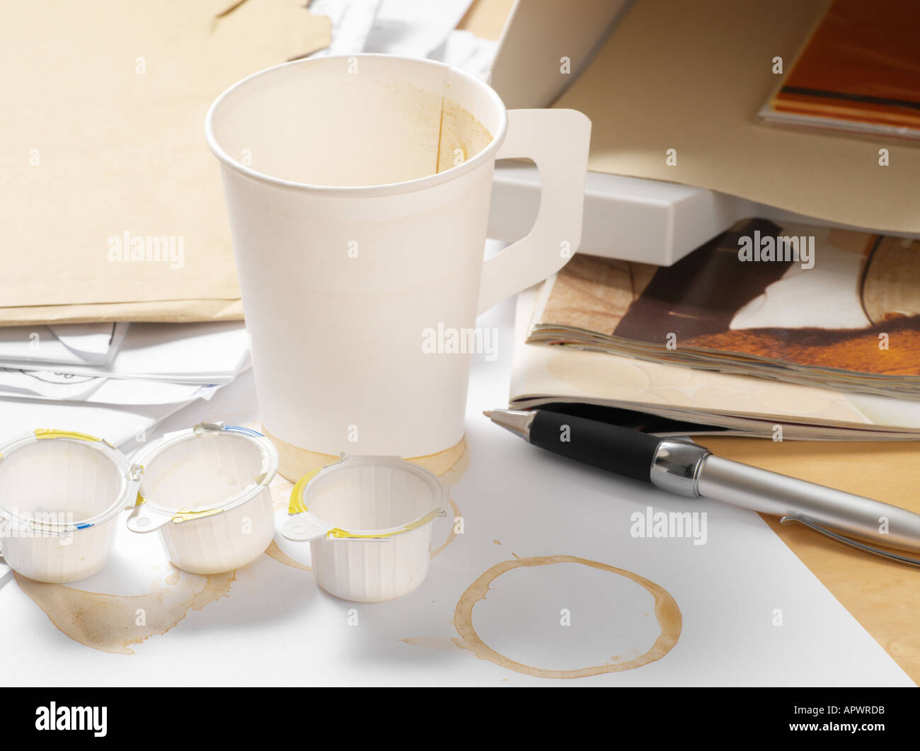 Paper cup in an office Stock Photo - Alamy