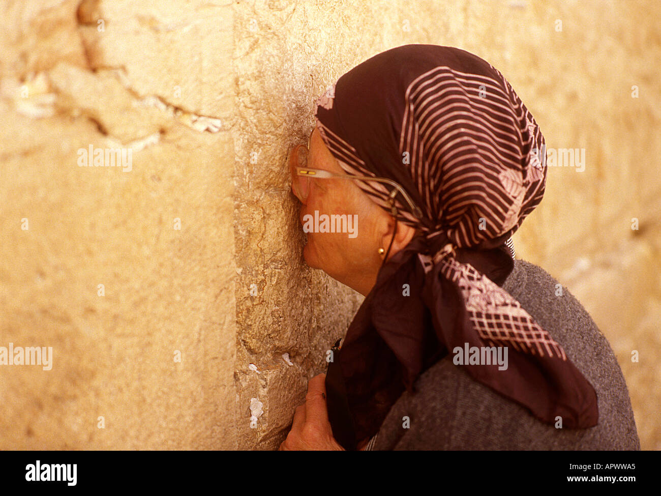 Hassidic Woman at Kotel Stock Photo - Alamy