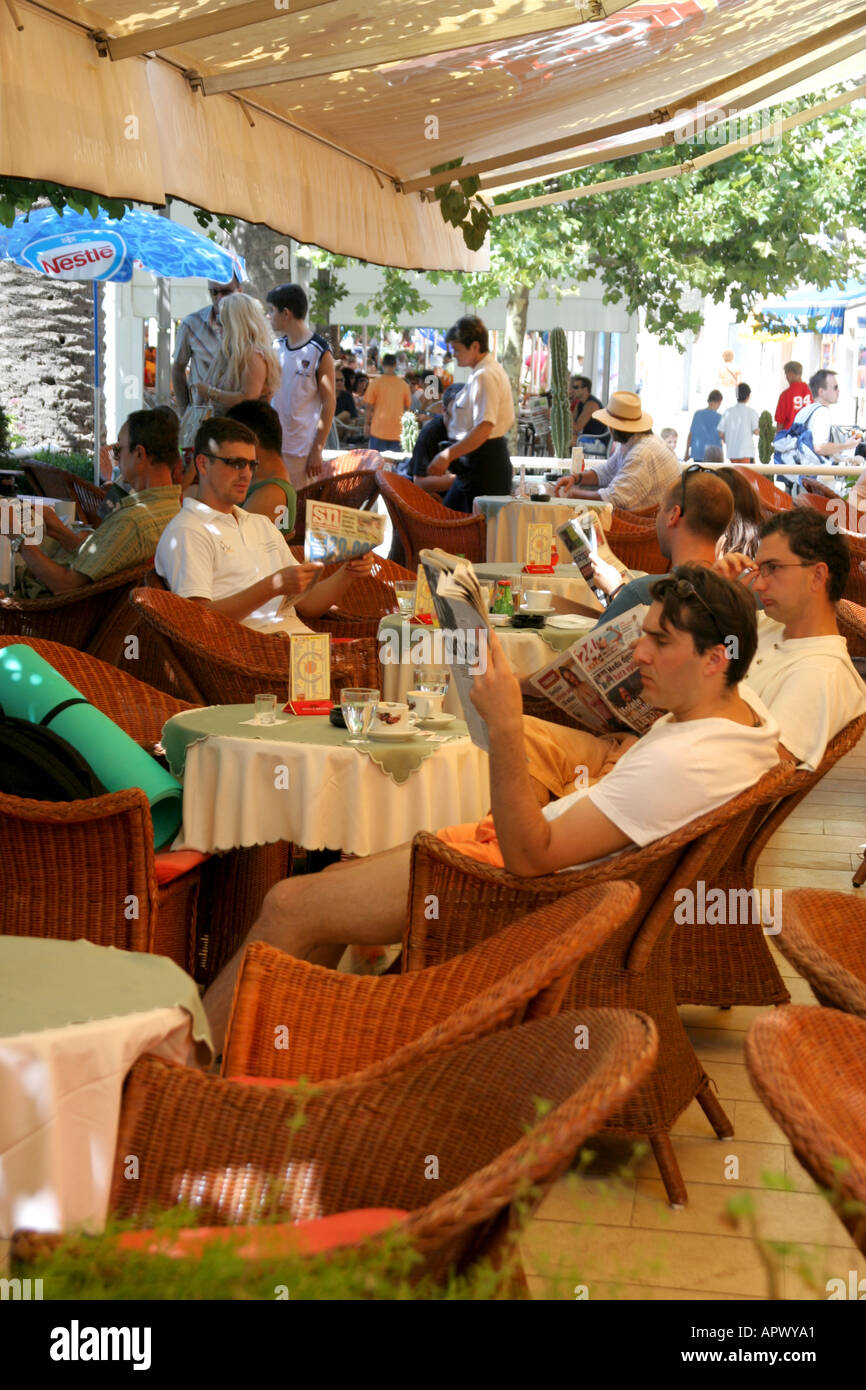 People in a restaurant Stock Photo - Alamy