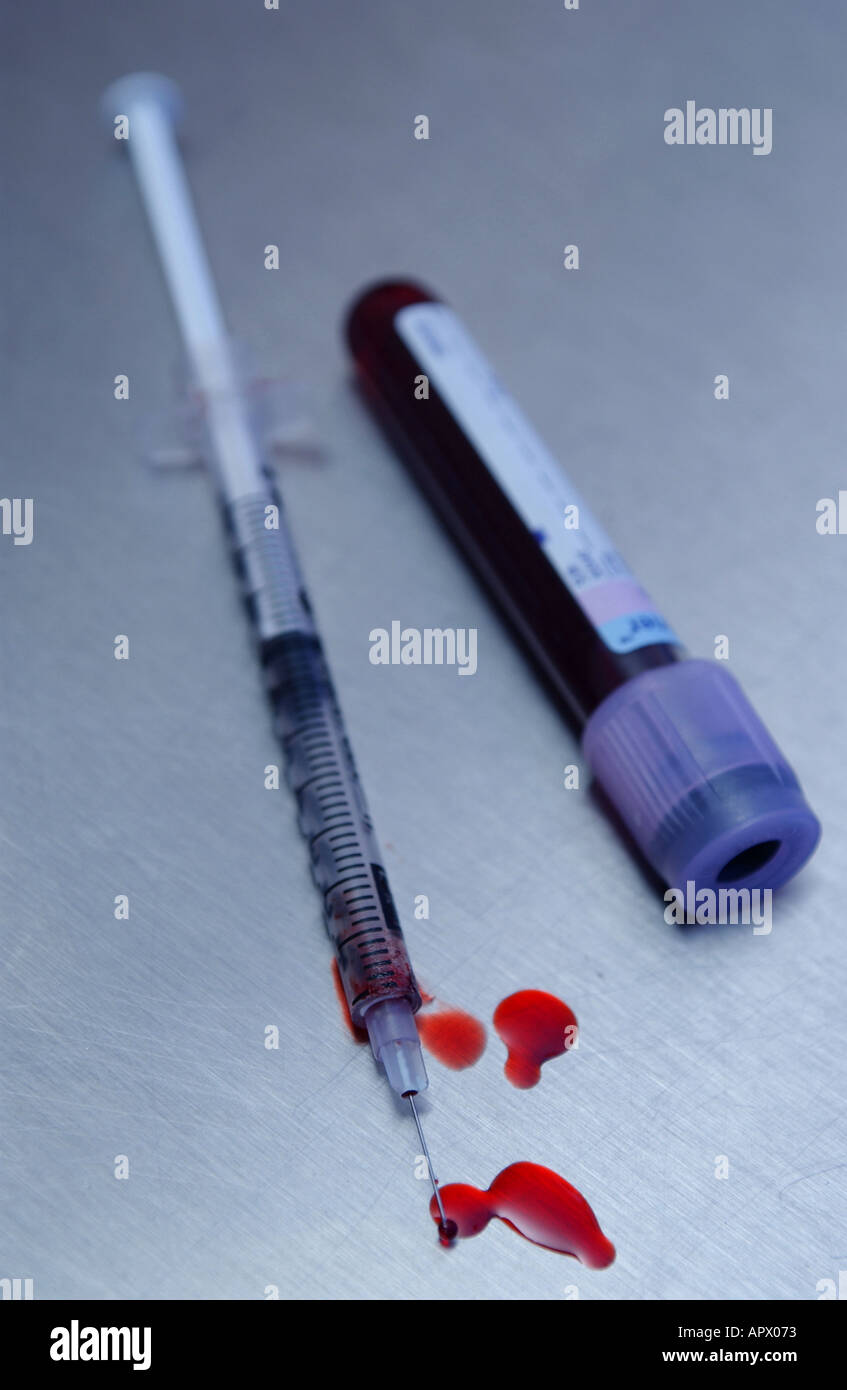 Syringe blood hi-res stock photography and images - Alamy