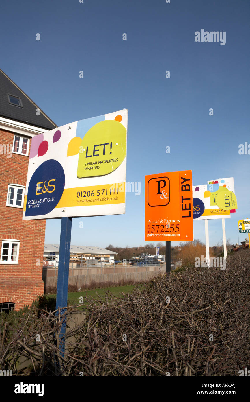 Apartment Flat Let Agent Signs Stock Photo - Alamy
