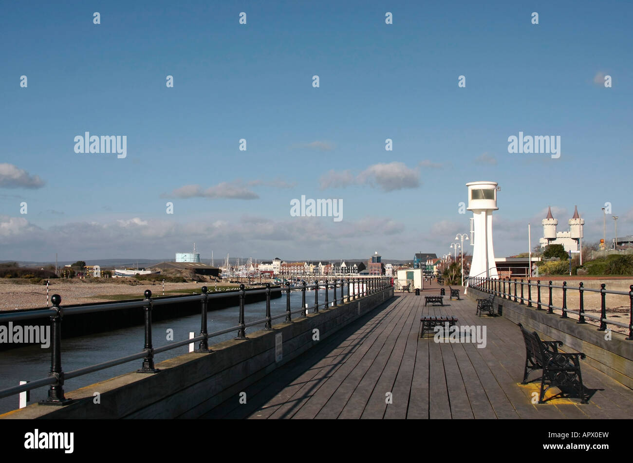 Lighthouse pier hi-res stock photography and images - Alamy