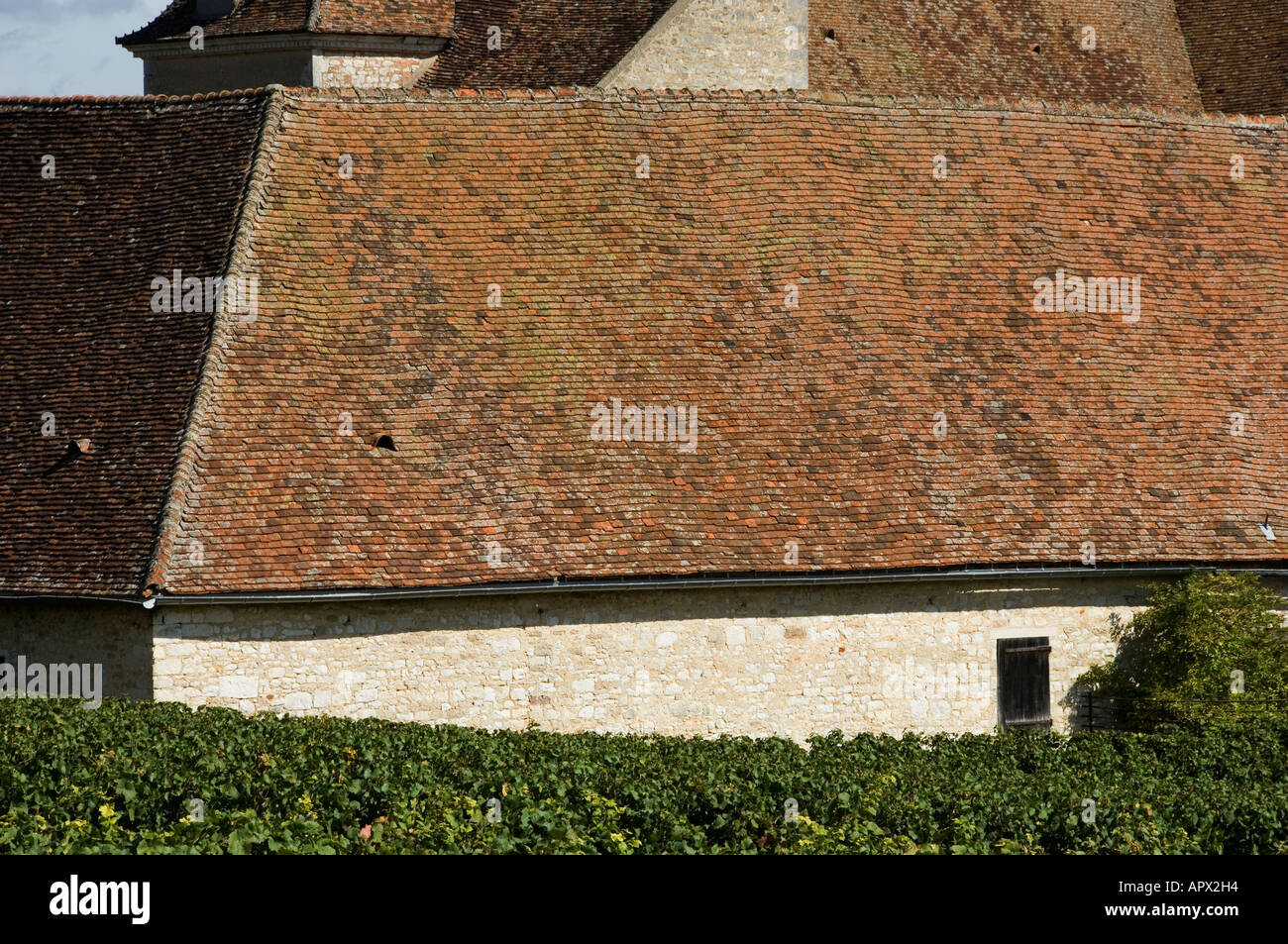 Roof detail of the medieval farm buildings at Chateau Clos de Vougeot ...