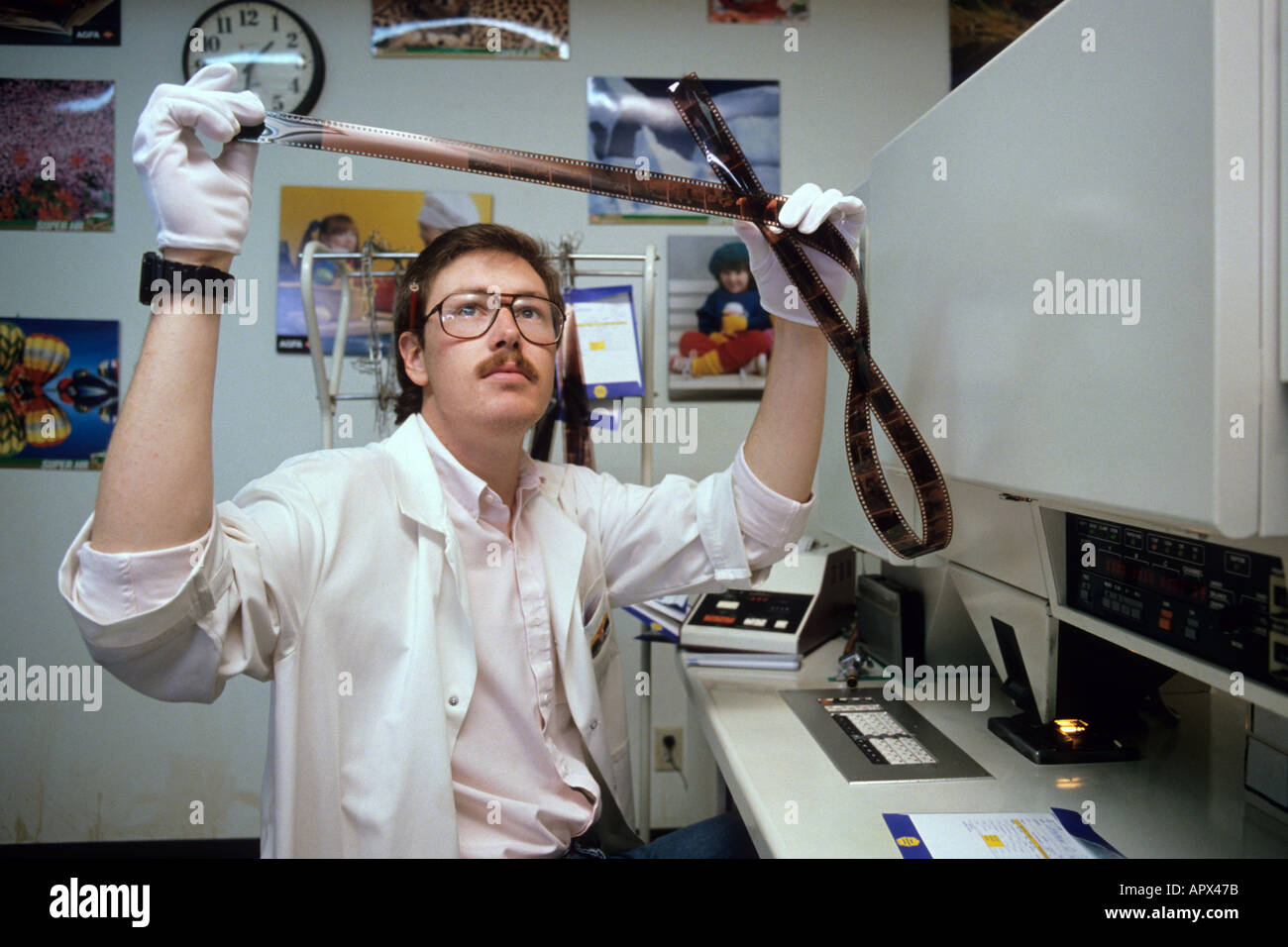 Photo negative lab hi-res stock photography and images - Alamy