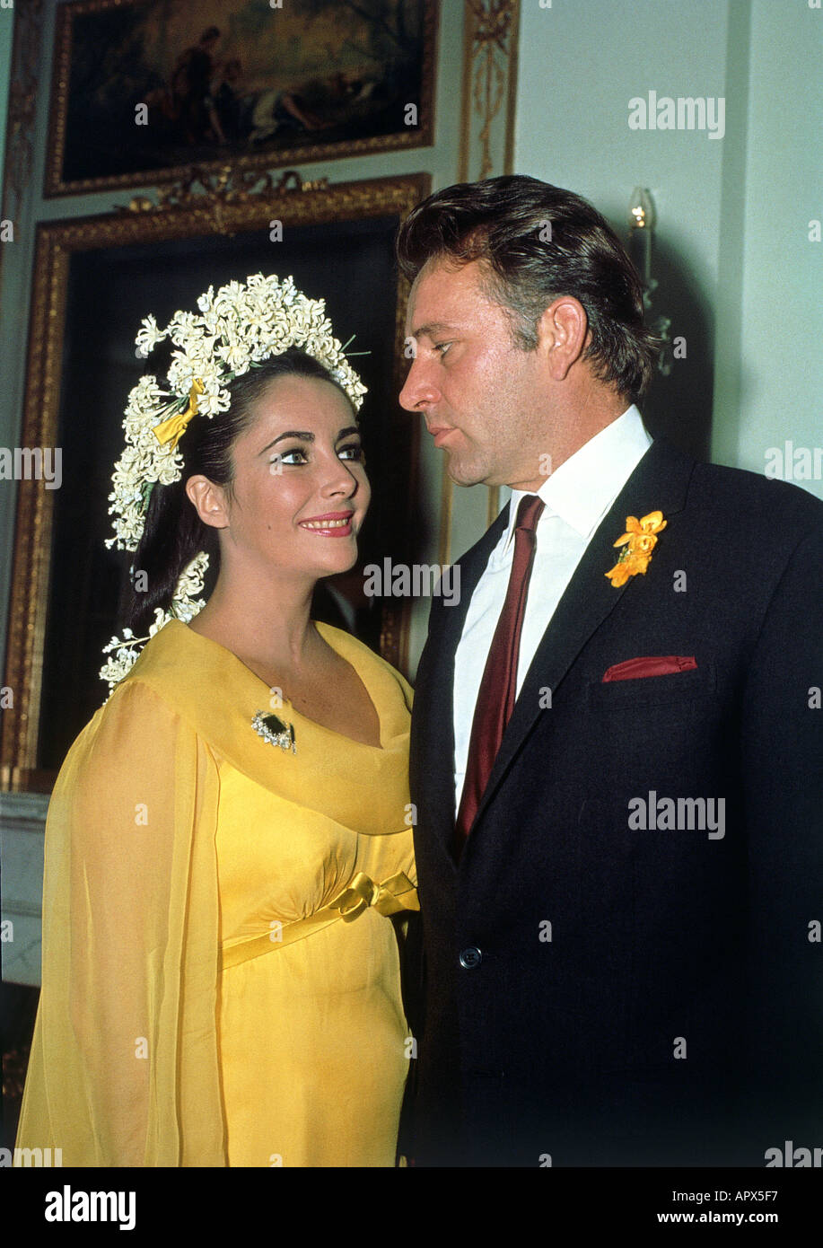 ELIZABETH TAYLOR with Richard Burton whom she married twice Stock Photo ...