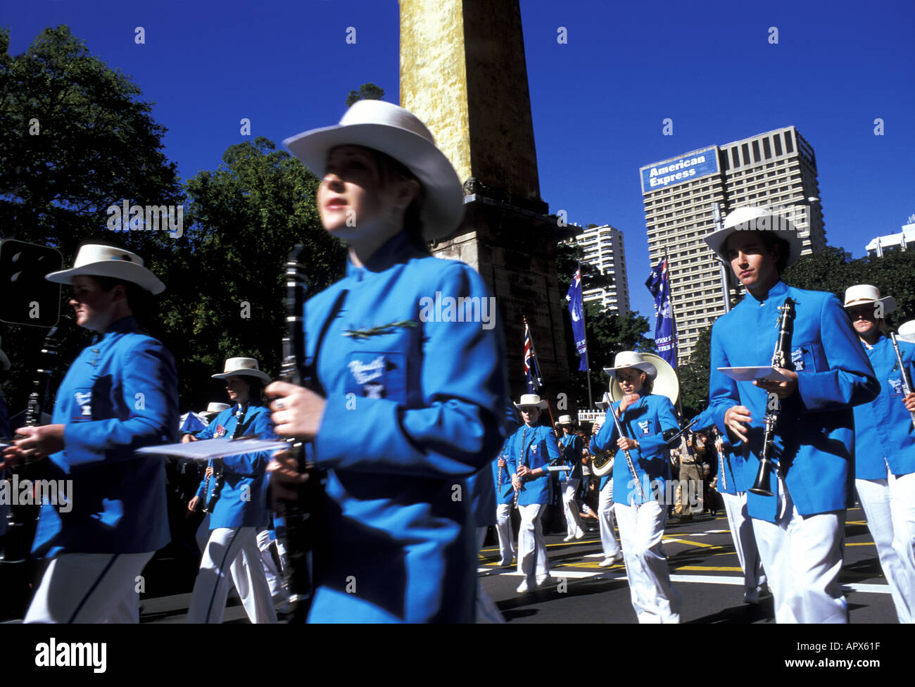Veterans day landings parade hi-res stock photography and images - Alamy