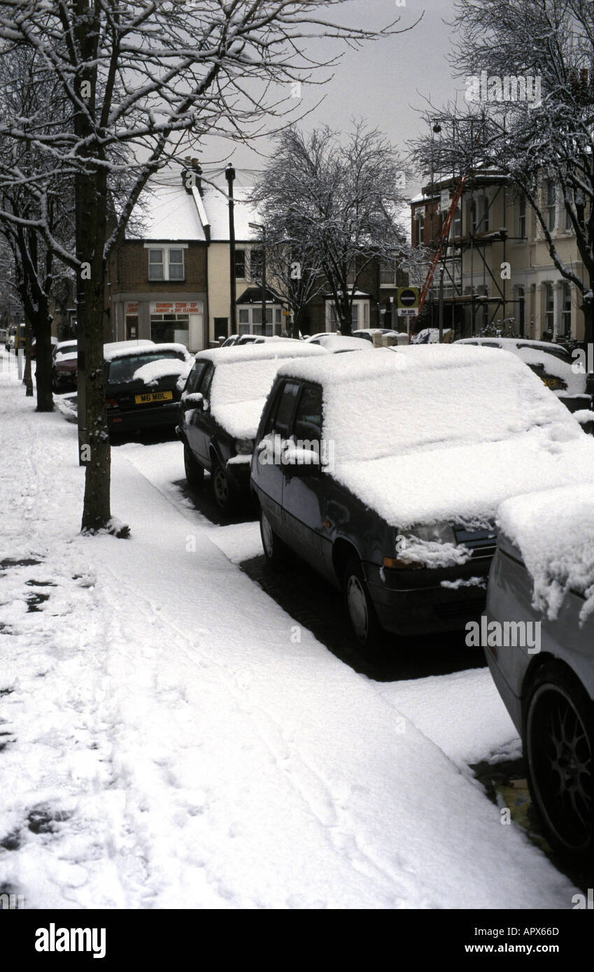 Wimbledon london streets hi-res stock photography and images - Alamy