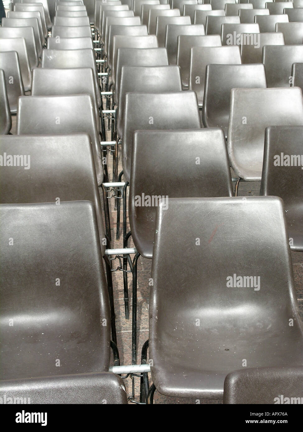 row of empty chairs Stock Photo - Alamy
