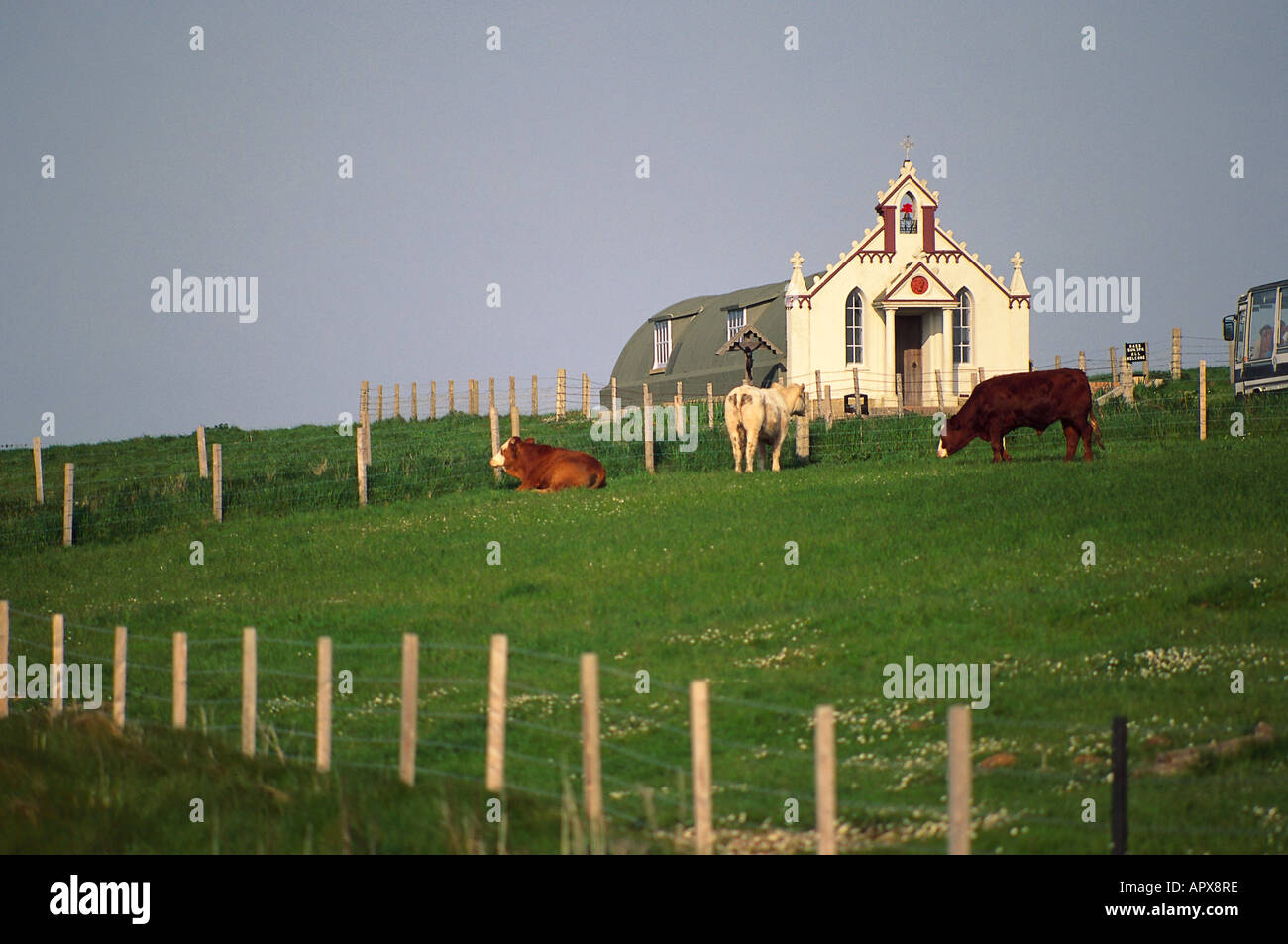 Nissen huts hi-res stock photography and images - Alamy