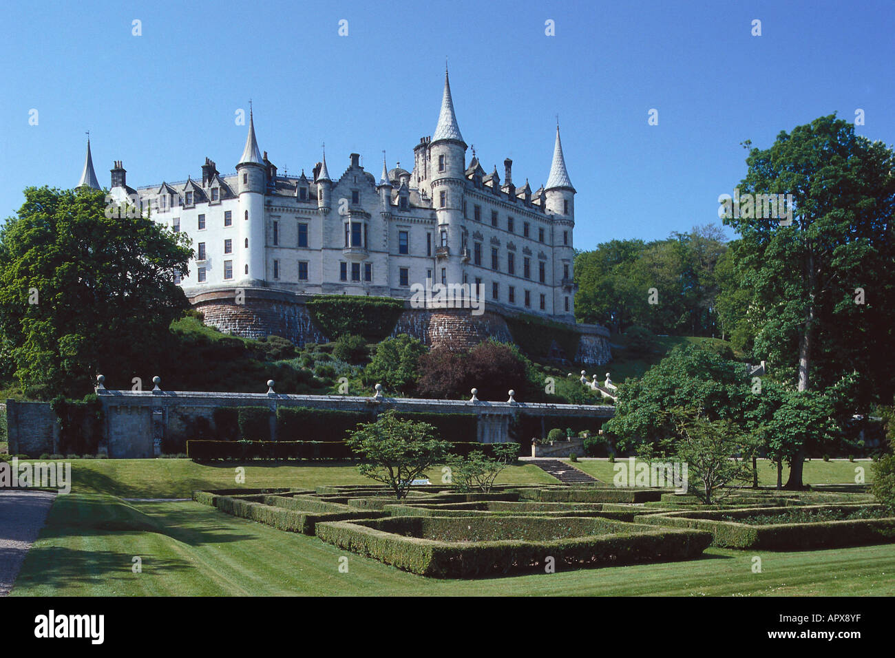 Dunrobin Castle, Seat of Dukes of Sutherland Highland, Scotland Stock ...