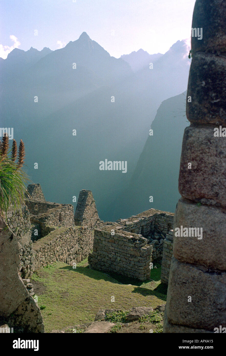 The lost Inca city of Machu Picchu in Peru Stock Photo - Alamy