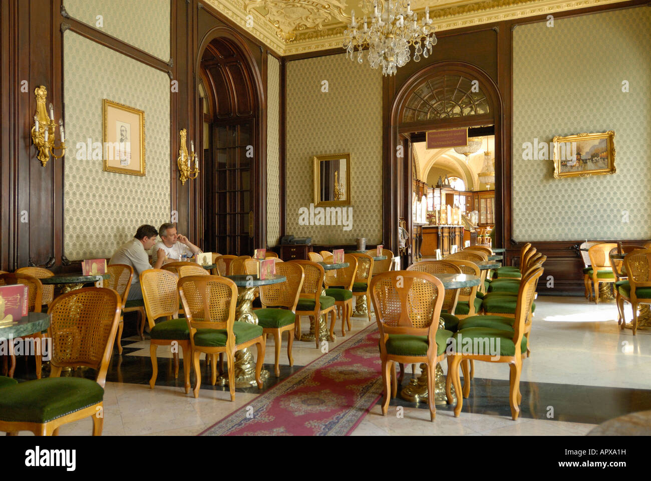 Gerbeaud pastry hi-res stock photography and images - Alamy