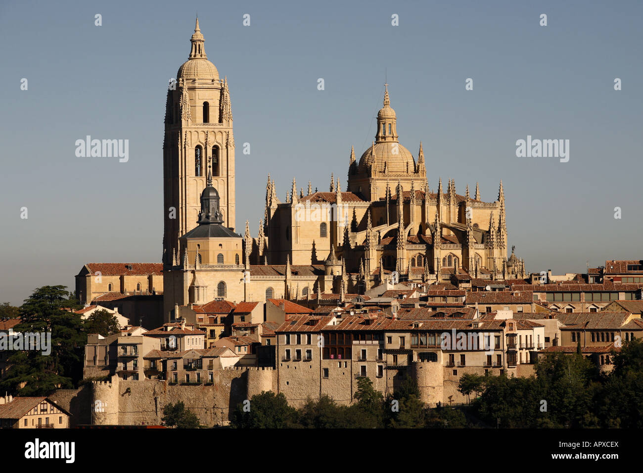 Segovia tourist attractions hi-res stock photography and images - Alamy