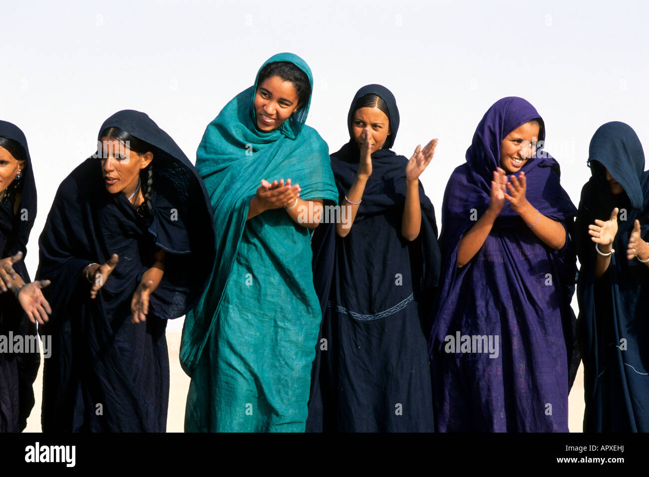 Tuareg women hi-res stock photography and images - Alamy