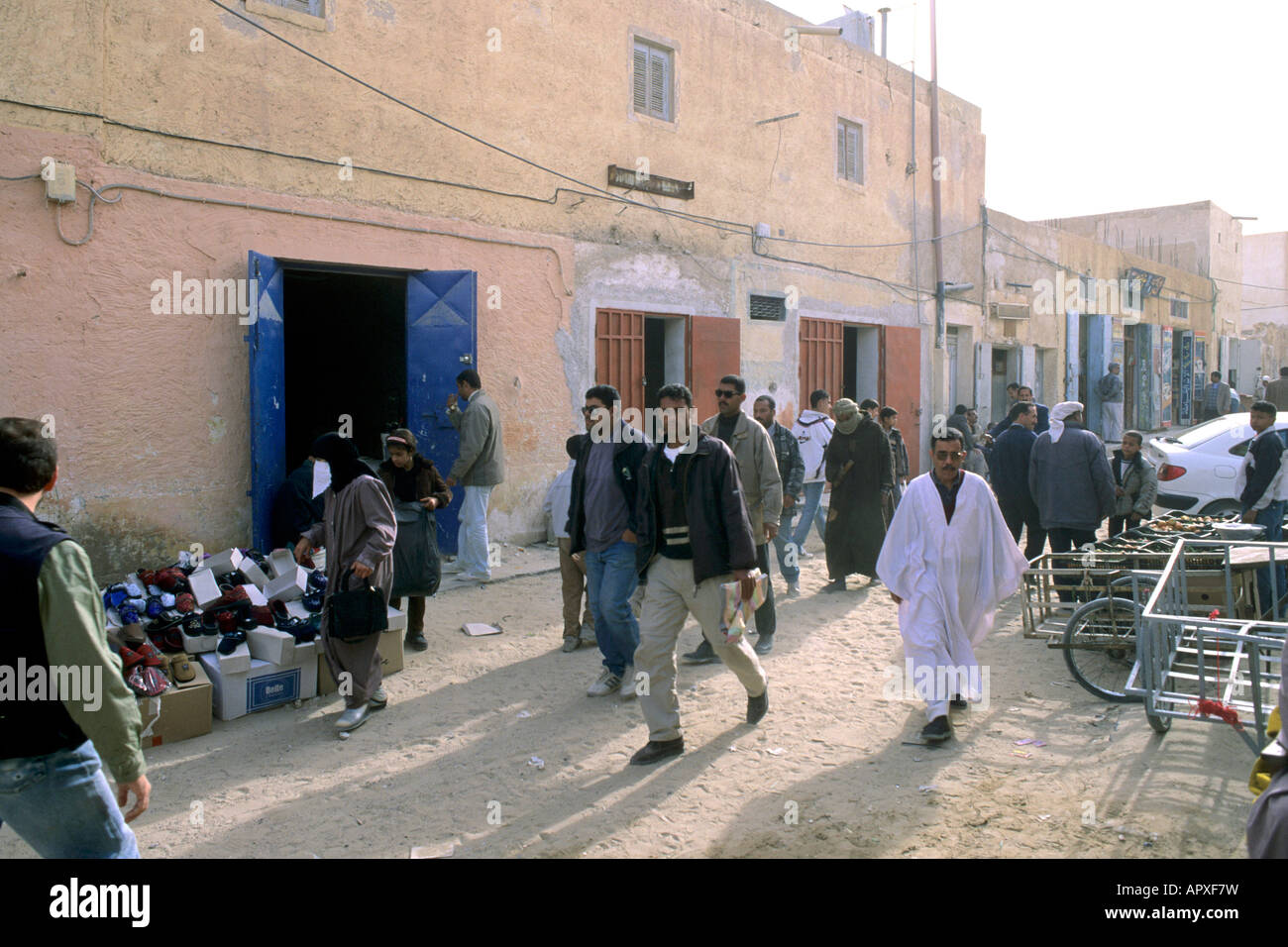 Algeria streets hi-res stock photography and images - Alamy