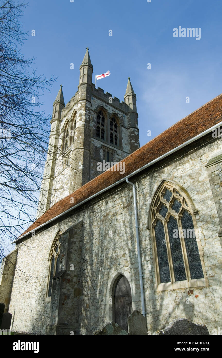 St andrews church farnham hi-res stock photography and images - Alamy