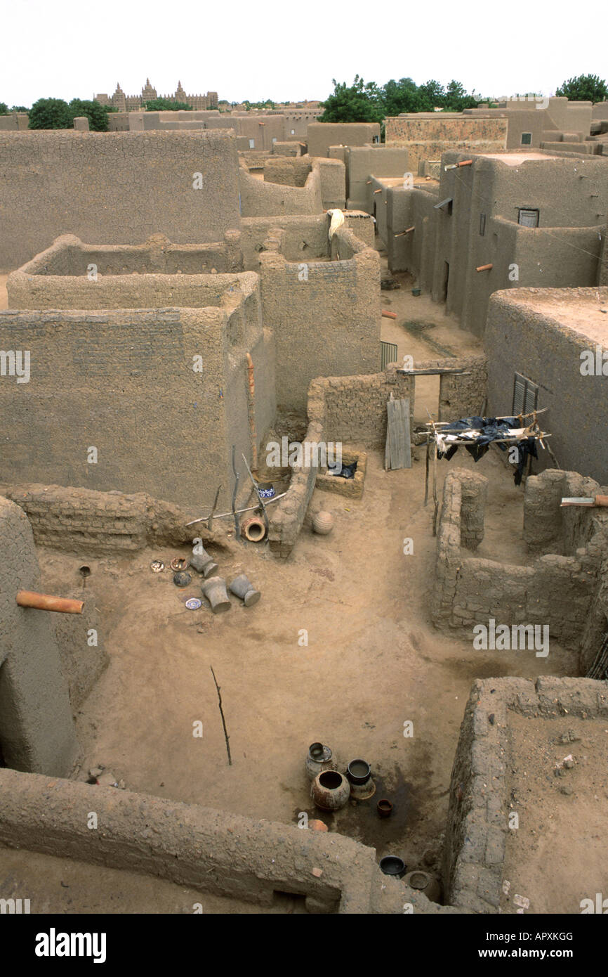 Aerial view of buildings walls and yards in the town of Djenne Stock ...