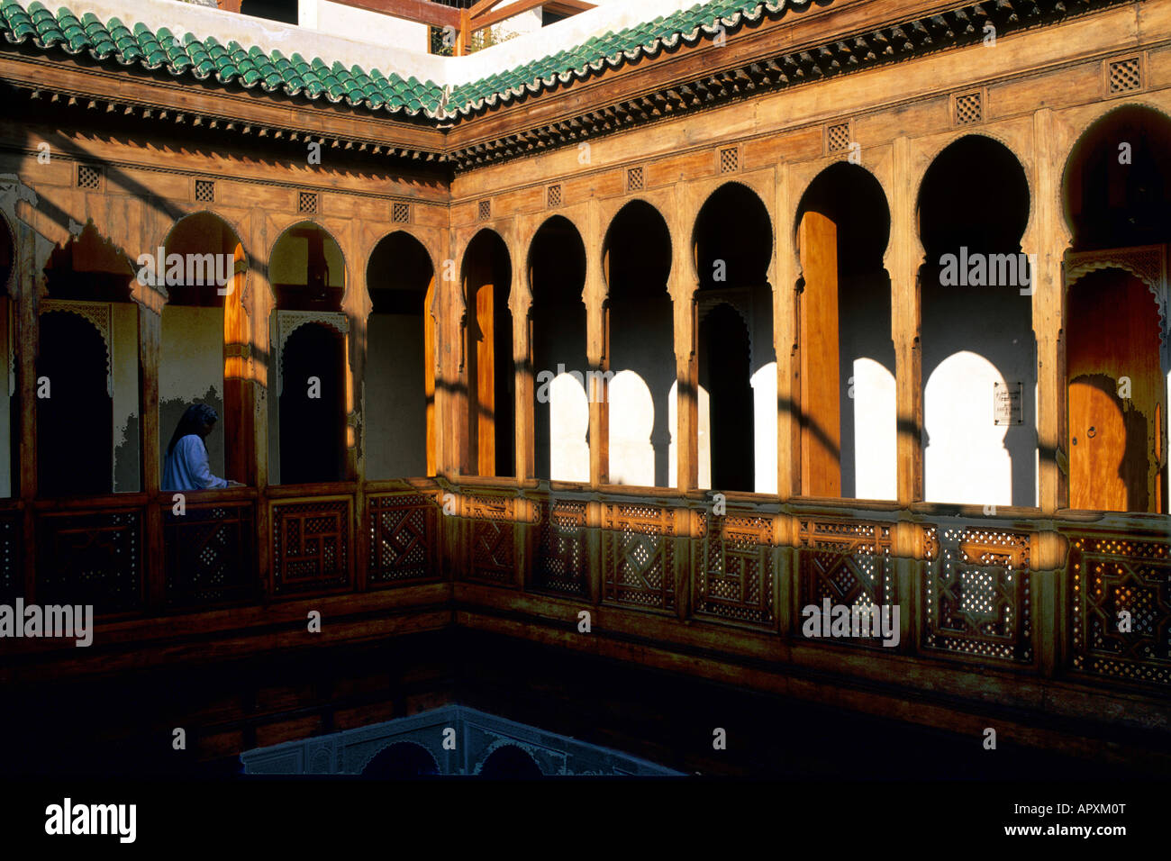 Moroccan arches hi-res stock photography and images - Alamy
