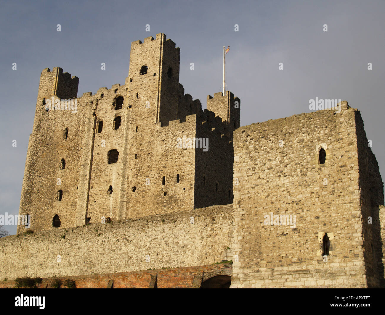 rochester castle keep turrets ramparts walls Stock Photo - Alamy