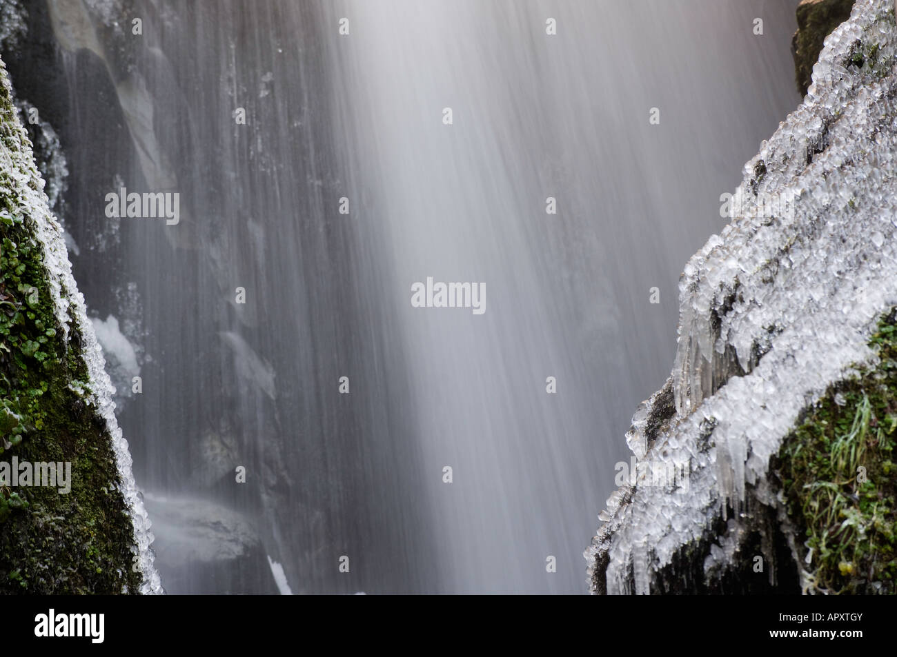 Frozen edges hi-res stock photography and images - Alamy
