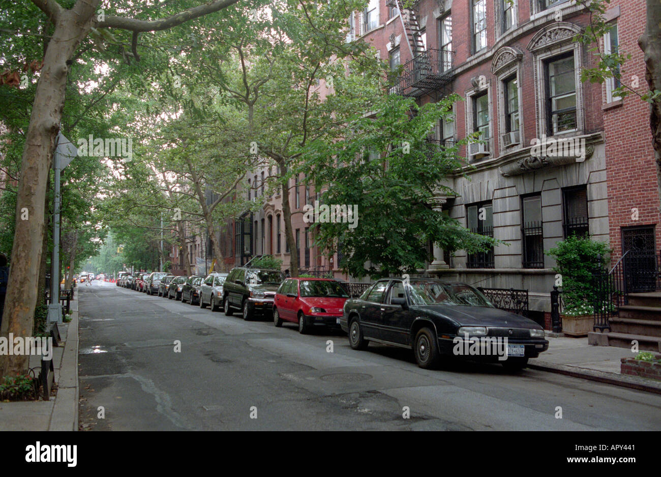 New York City brownstone residential houses Stock Photo - Alamy New York City brownstone residential houses Stock Photo - Alamy