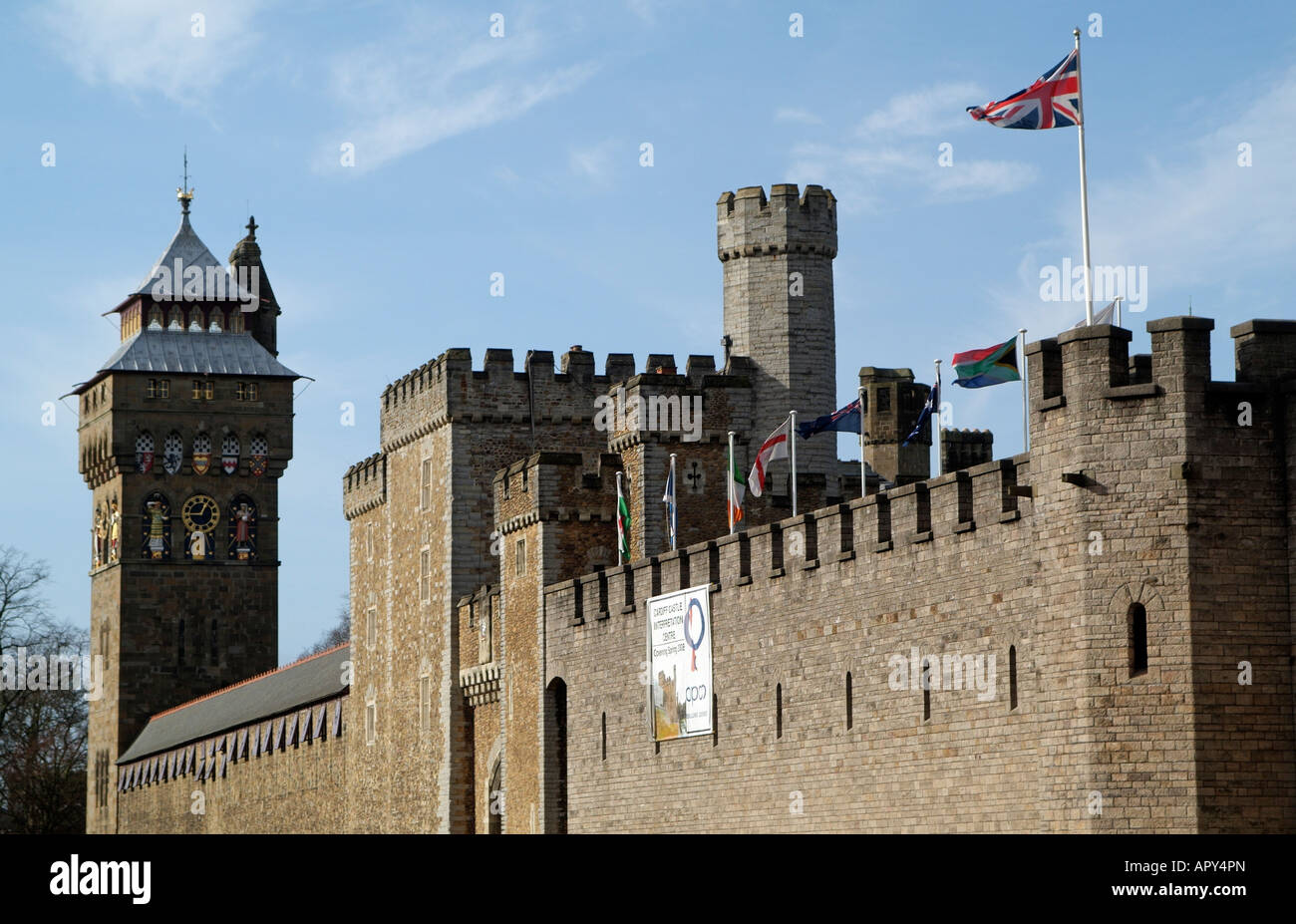 Duke street cardiff castle hi-res stock photography and images - Alamy