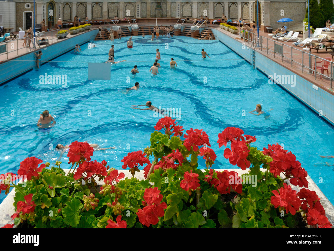 Gellert thermal baths and swimming pool hi-res stock photography and ...