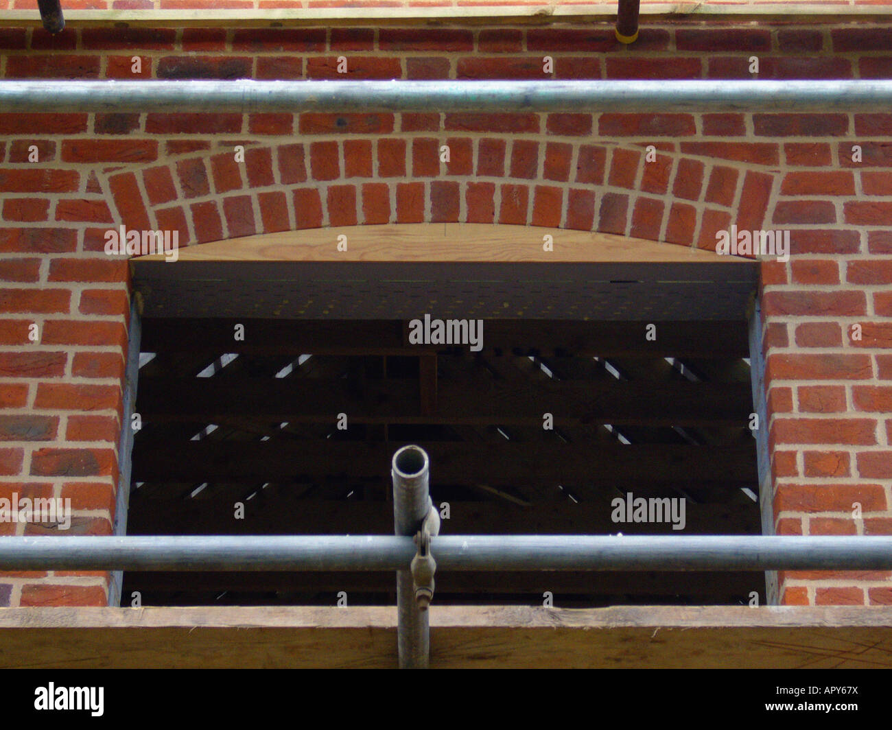 Flemish bond brickwork hi-res stock photography and images - Alamy