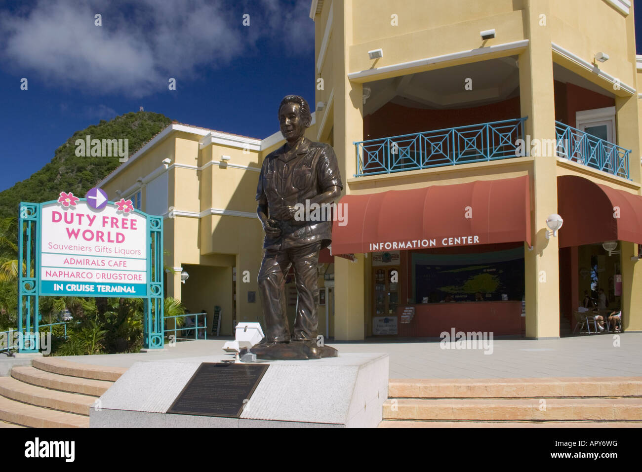 Statue of Dr. Albert Claudius ("Claude") Wathey in front Harbour Point ...