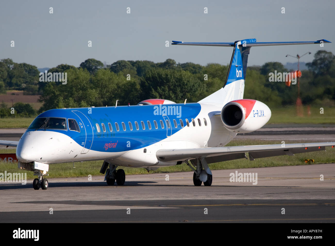 Civil aviation jet aeroplane flying Stock Photo - Alamy