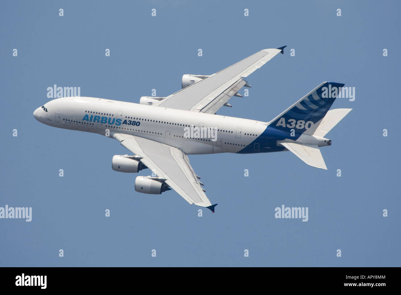 Airbus A380 superjumbo new technology advanced biggest passenger ...