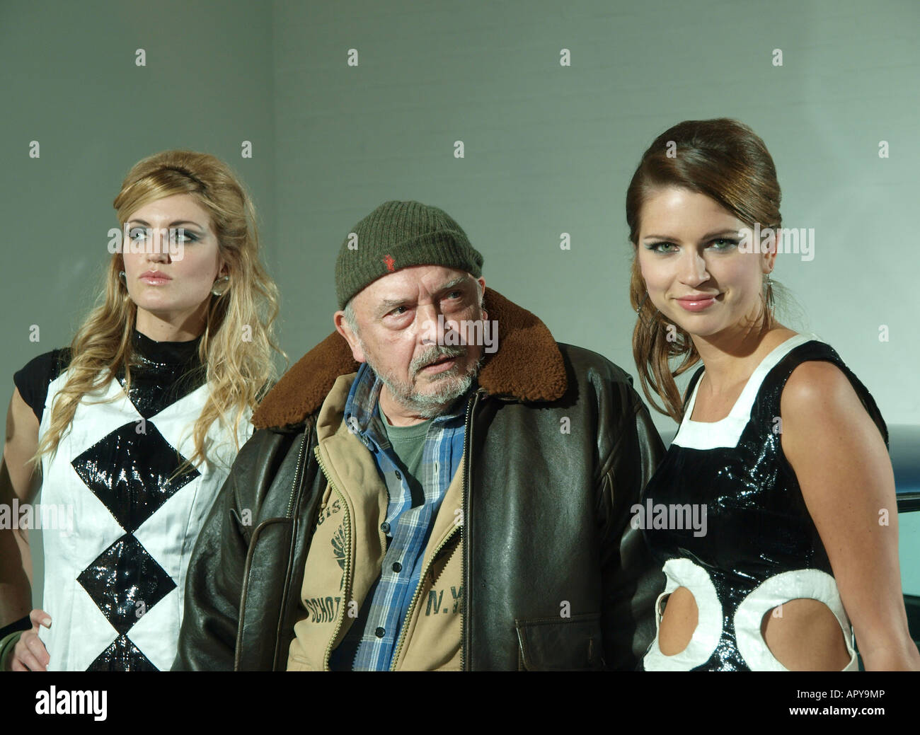 bailey with models Stock Photo - Alamy